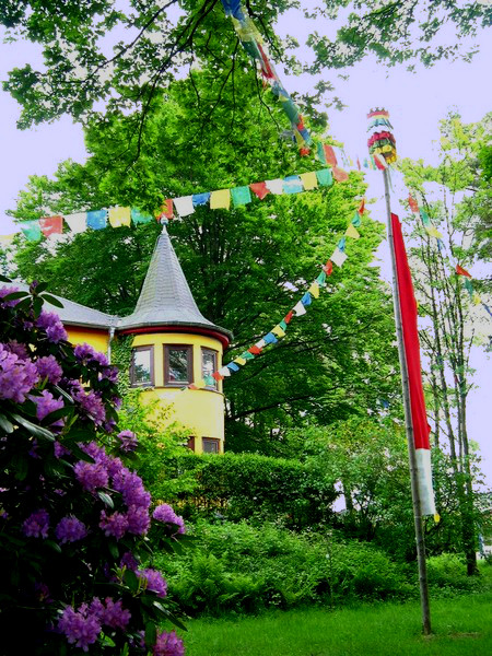 Karma Tekchen Yi Ong Ling | Retreatzentrum Halscheid